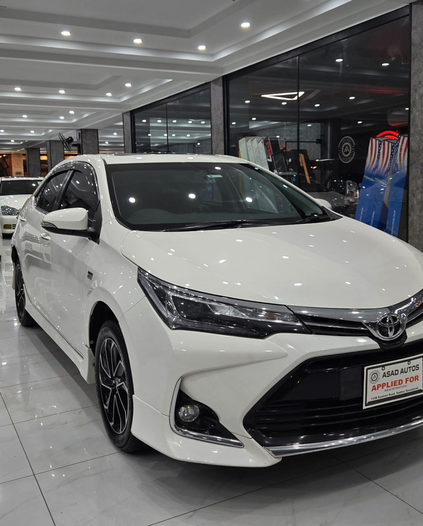 Toyota Corolla Altis Grande CVT (2023) Premium Comfort & Reliable Perf ...