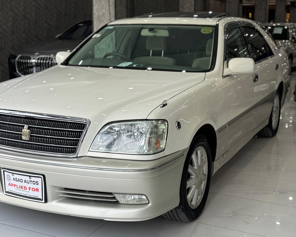Toyota Crown Royal Saloon (2003) Premium Comfort & Timeless Luxury ...