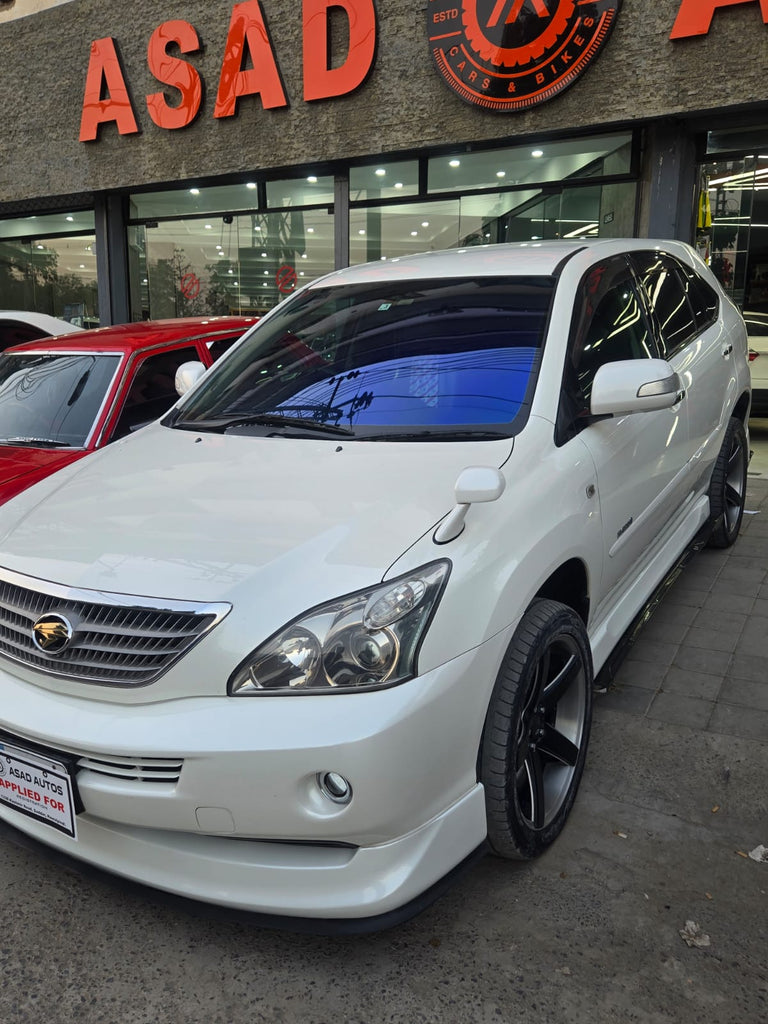 Toyota Harrier Hybrid (2009) Luxury Hybrid SUV with V6 Power & Embassy ...